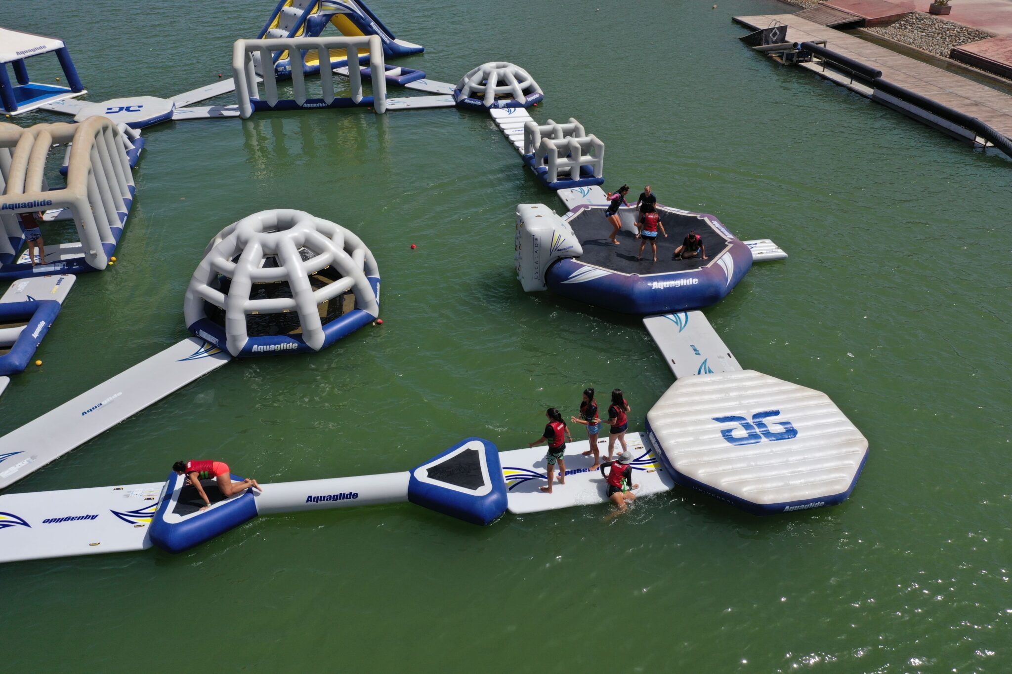 Hinchables - Lunar Cable Park